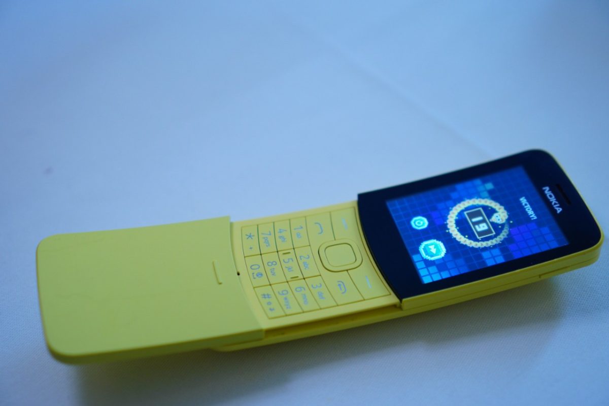 Nokia 8110: hloupý telefon nebo chytrý banán? (první dojmy) – SMARTmania.cz