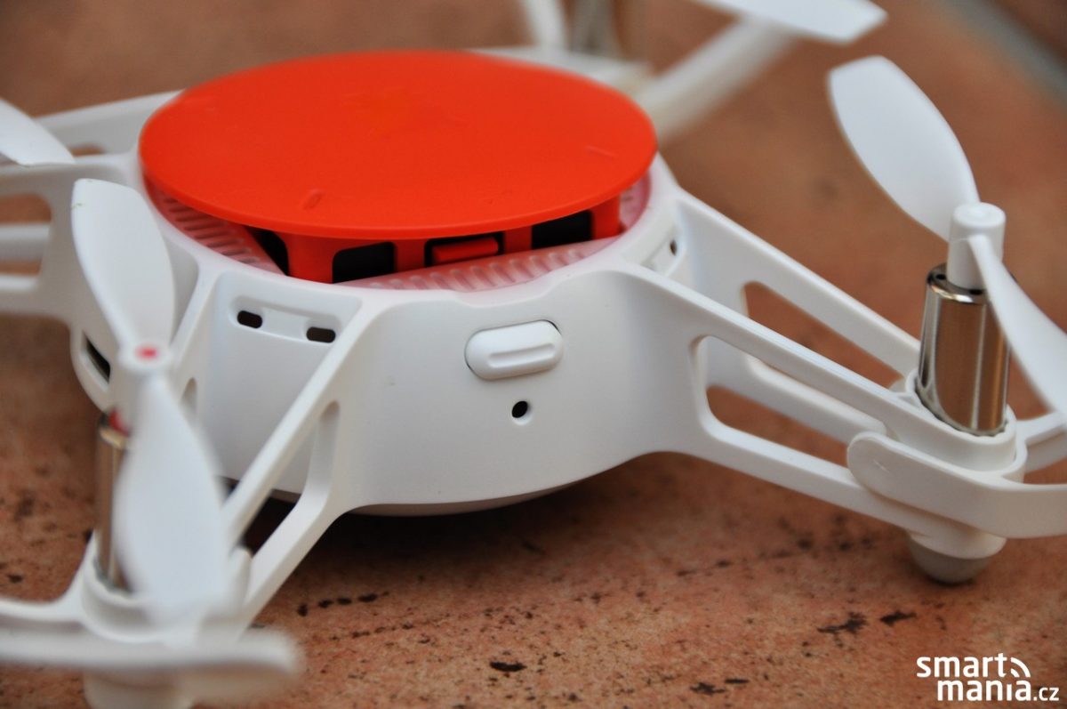 Xiaomi Mi Drone mini recenze: malá, ale šikovná cool hračka – SMARTmania.cz