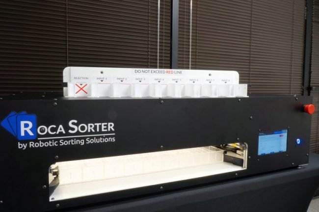 Sbíráte karty Magic: The Gathering? Tohoto robotického pomocníka ...