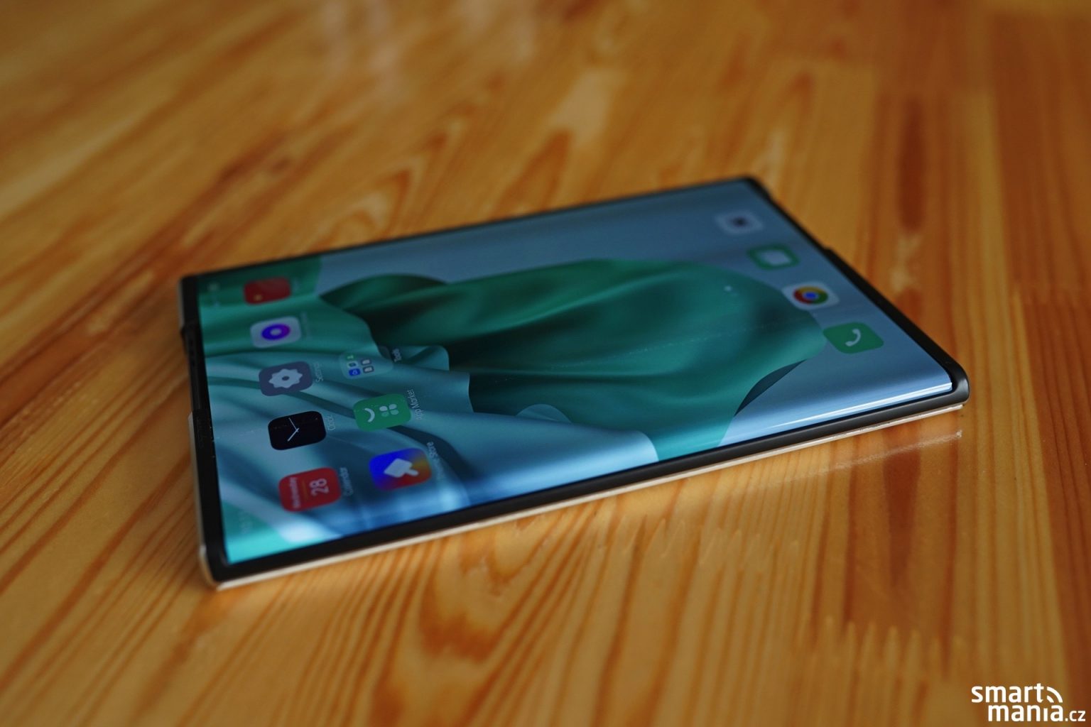 Oppo X 2021: vyzkoušeli jsme unikátní smartphone s rolovacím displejem ...