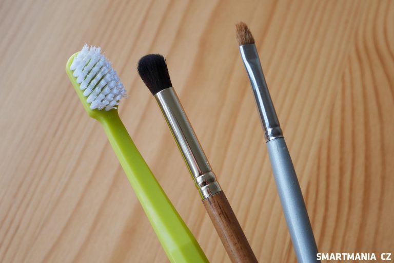 Jak vyčistit reproduktor telefonu? Tyto geniální fígle vám ušetří ...