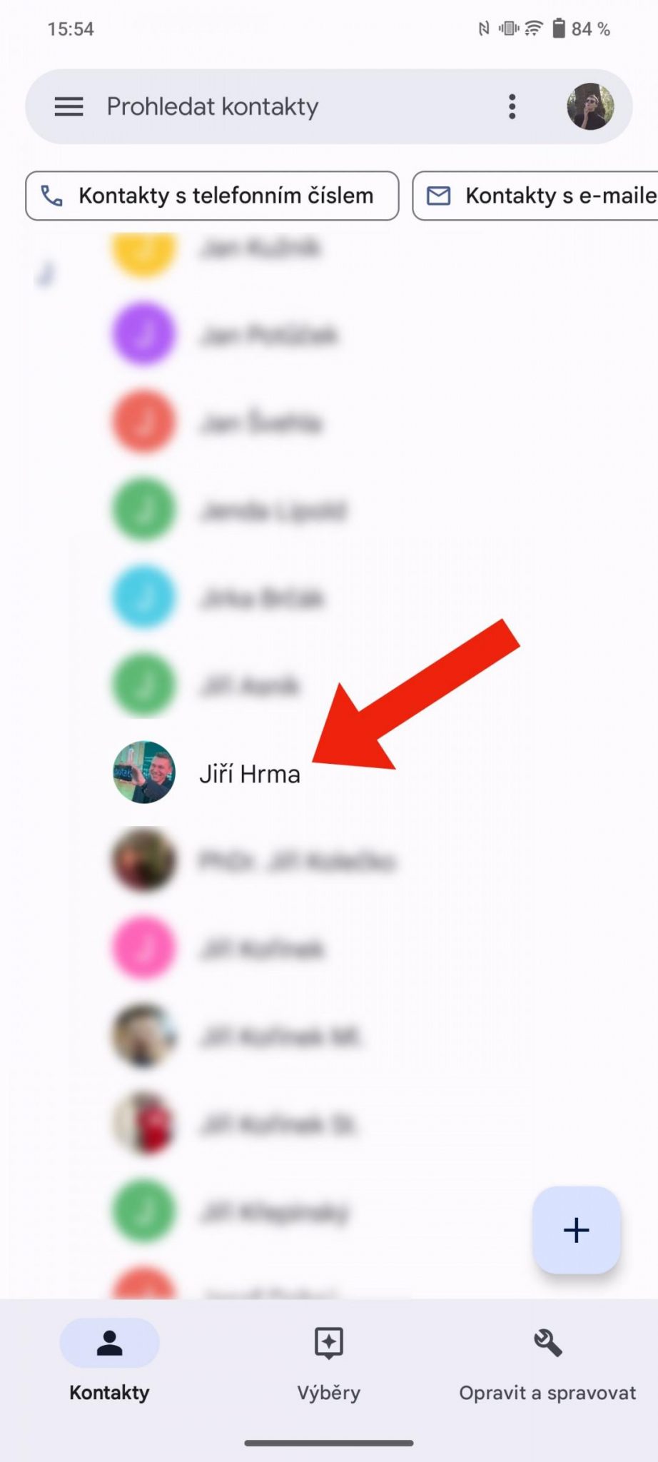 Jak bez pohledu na displej poznat, kdo vám píše nebo volá? Známe geniální fígl