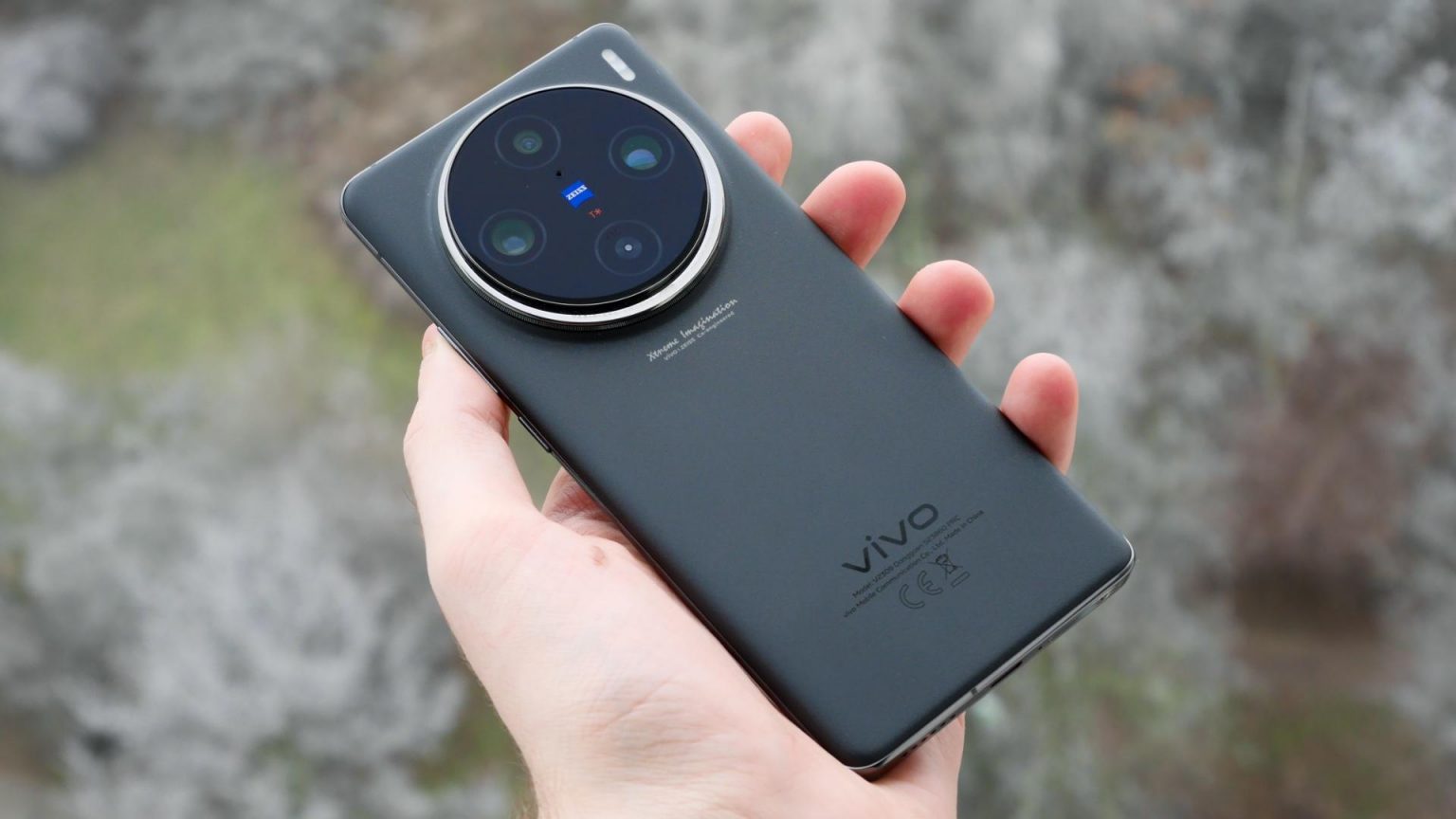 Recenze Vivo X100 Pro: telefon, který vás „stopro“ zaujme – SMARTmania.cz