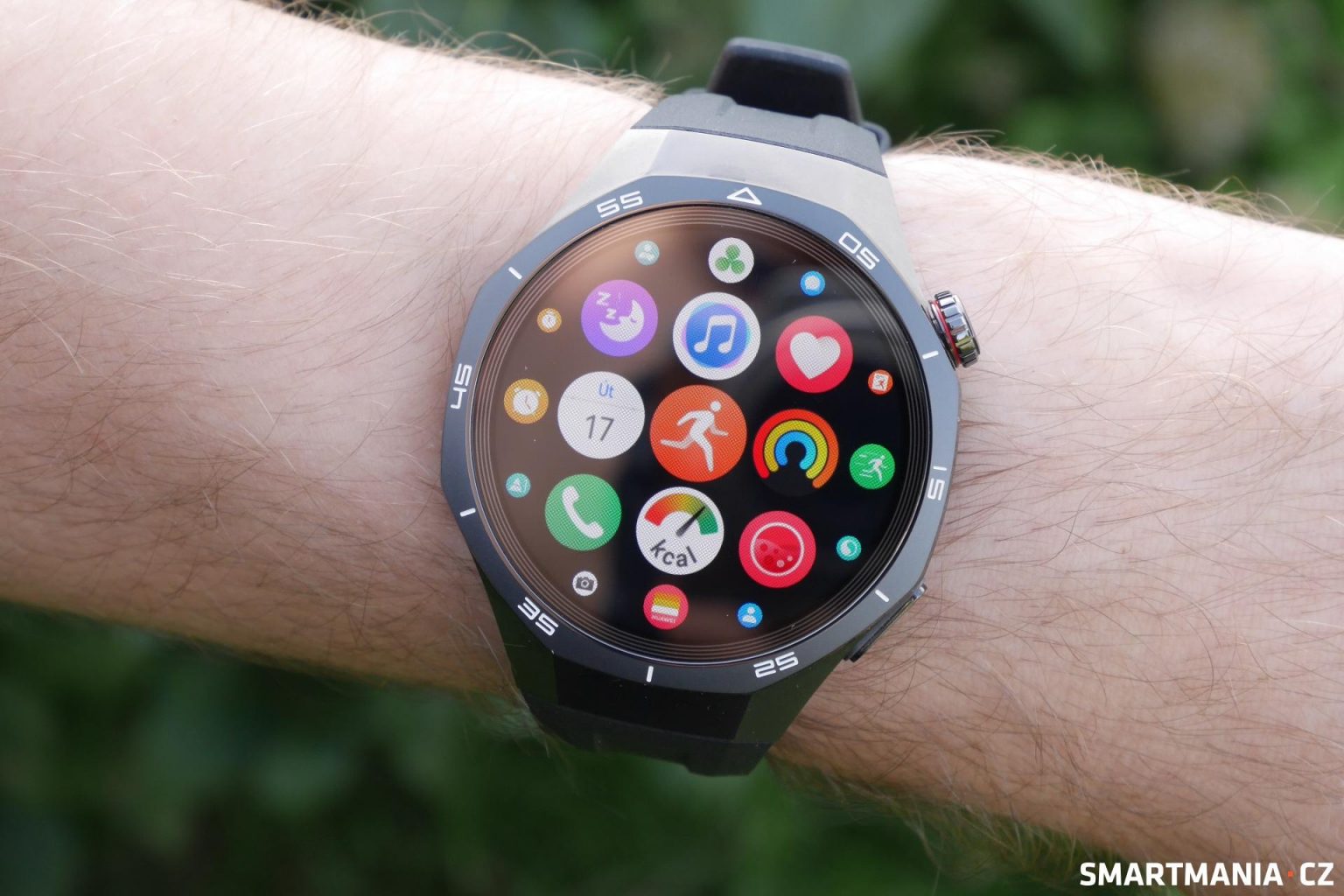 Recenze Huawei Watch GT 5 Pro: dost dobré, zdaleka ne perfektní ...