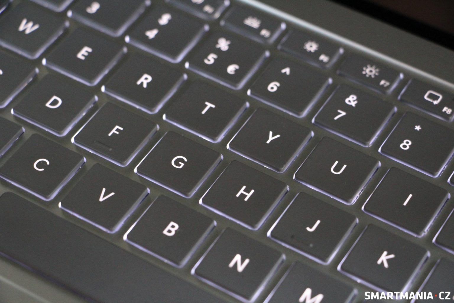 Recenze Microsoft Surface Pro Flex Keyboard: klávesnice k tabletu za 15 ...