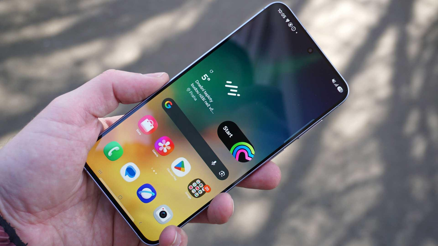 Samsung Galaxy A57 recenze: tenčí, lehčí, luxusnější – SMARTmania.cz