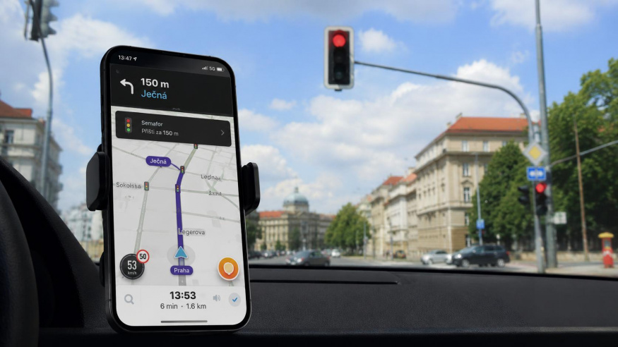 Waze dostává skvělou novinku: při cestování pomůže každému z vás ...