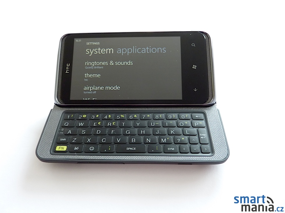 Velká recenze HTC 7 Pro: Šikula s Windows Phone 7 a QWERTY klávesnicí ...