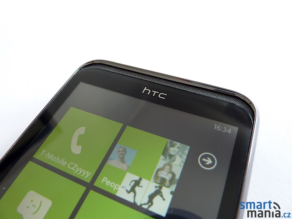 Velká recenze HTC 7 Pro: Šikula s Windows Phone 7 a QWERTY klávesnicí ...