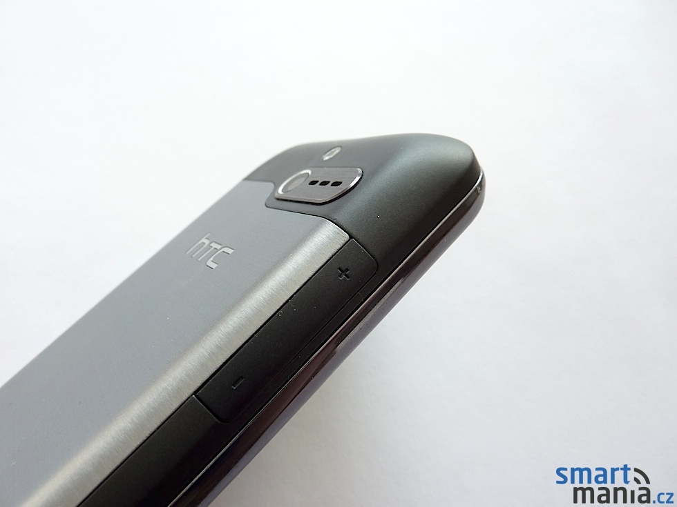 Velká recenze HTC 7 Pro: Šikula s Windows Phone 7 a QWERTY klávesnicí ...