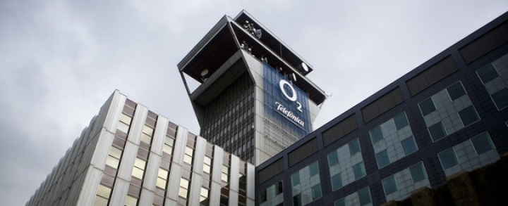 Operátor O2 na Silvestra spojil přes 2,5 milionu hovorů za hodinu ...