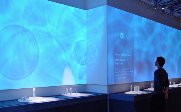 Společnost AUO představila 5,7" QHD AMOLED displej (1440 x 2560 px) s jemností 513 ppi ...